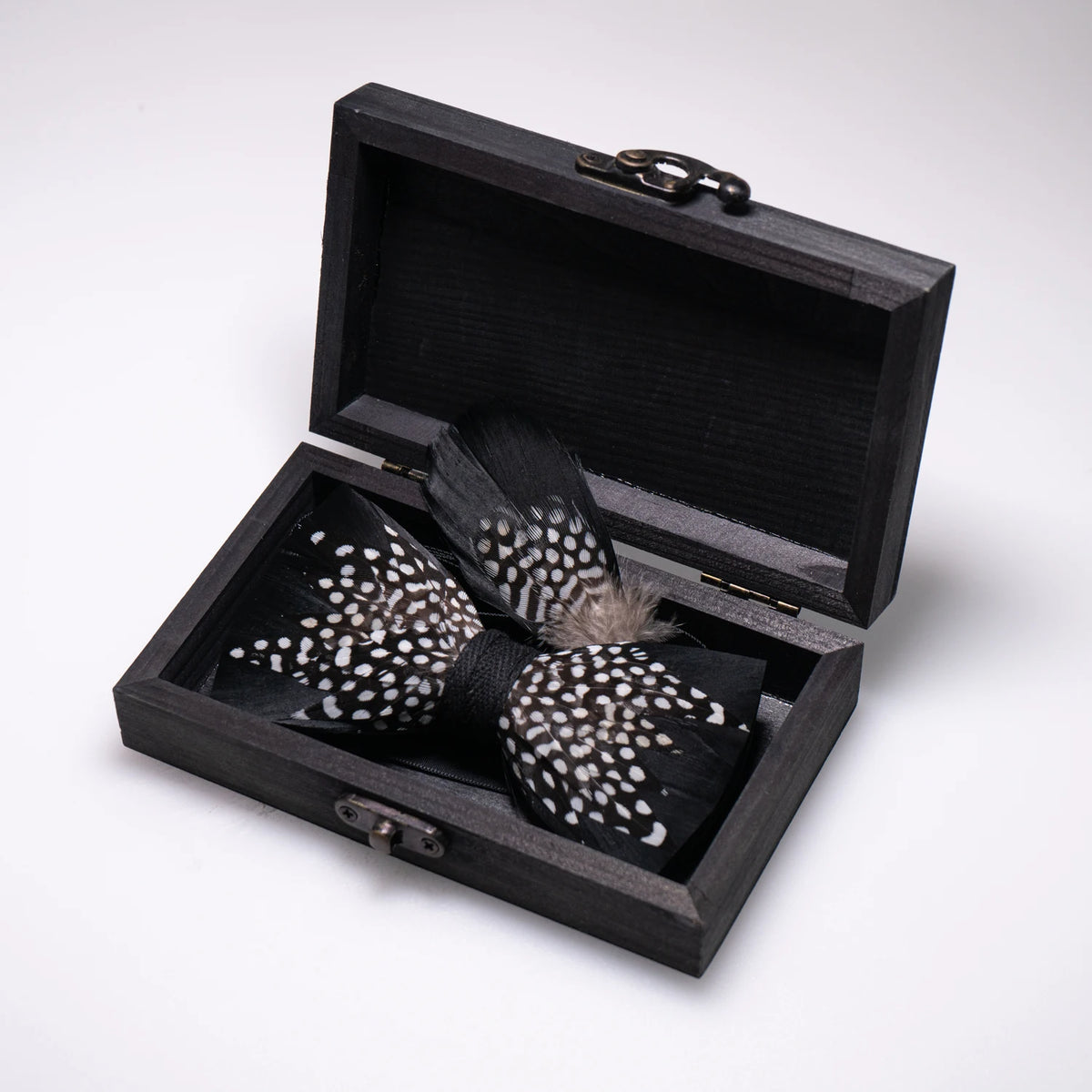 The James- Feather Bow Tie – Jack and Miles